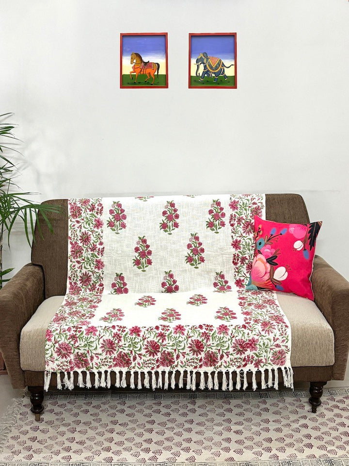 Shop for Stylish Sofa Throws Online at Best Price - Sumaavi